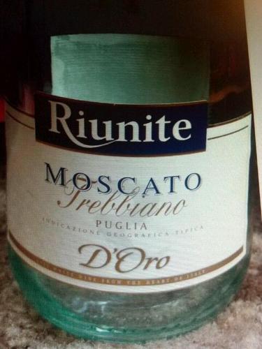Riunite Moscato - Trebbiano Puglia D'Oro 2010 | Wine Info