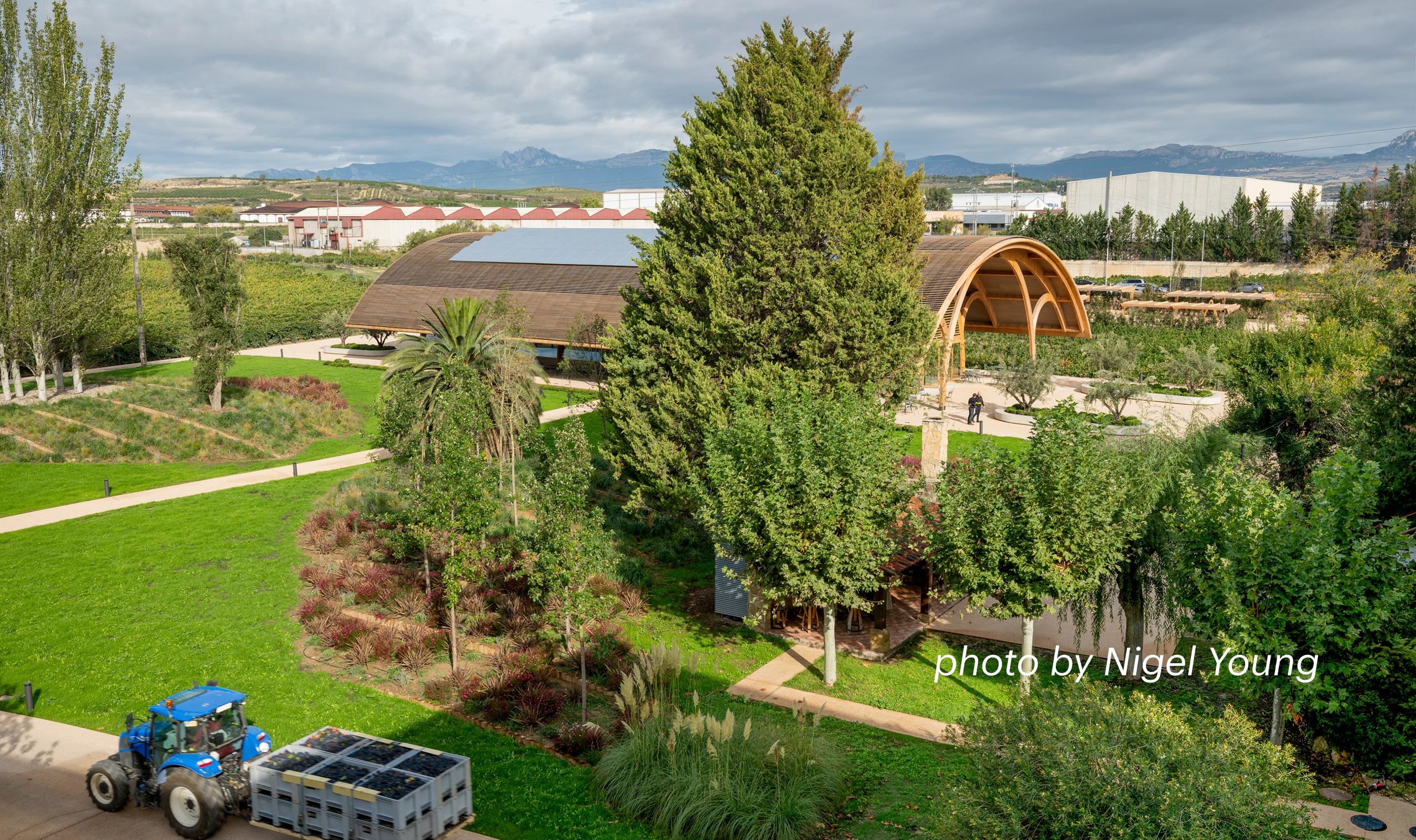 Bodegas Faustino Winery | Vivino