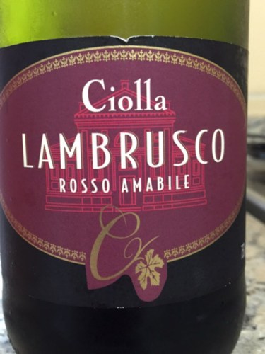 Ciolla Lambrusco Rosso Amabile | Vivino Australia
