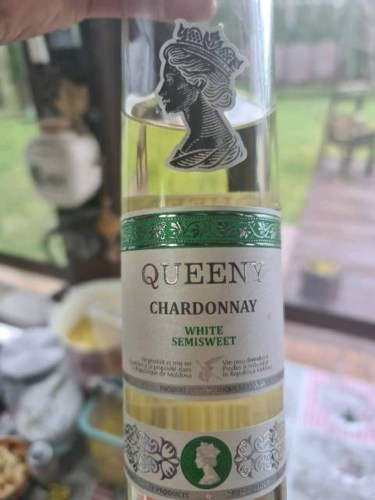Driada Queeny Chardonnay Semisweet | Vivino US
