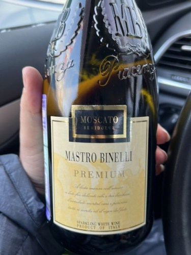 N.V. Mastro Binelli Premium Moscato Semi Dolce | Vivino US