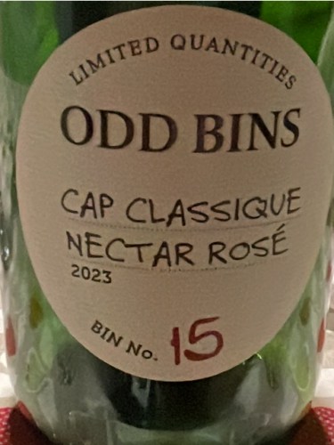 Odd Bins Bin No.15 Cap Classique Nectar Rosé | Vivino Brasil