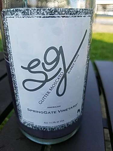 Spring Gate Glitter Moscato Bubbly | Vivino US