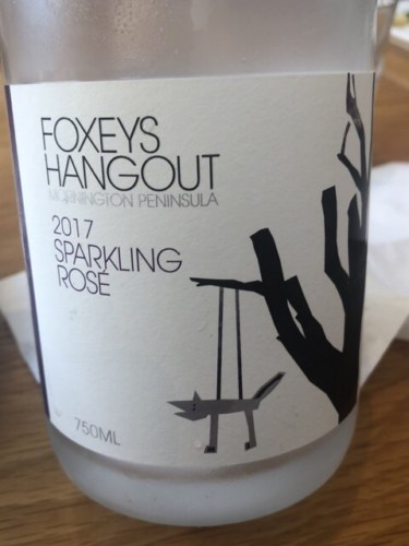 Foxeys Hangout Sparkling Rosé | Vivino English
