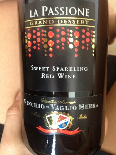 Vinchio Vaglio La Passione Grand Dessert Sweet Sparkling White | Vivino US