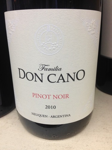 Familia Don Cano Pinot Noir | Vivino US