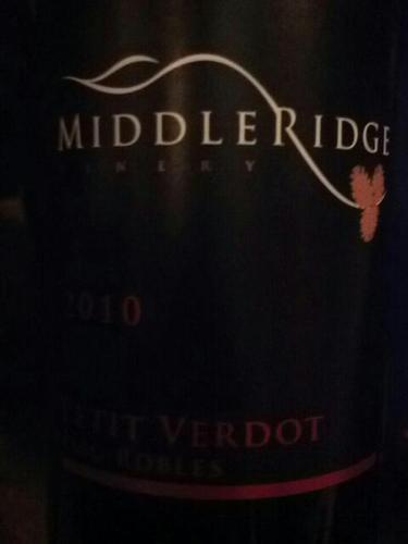 Middle Ridge Winery Petit Verdot | Vivino US