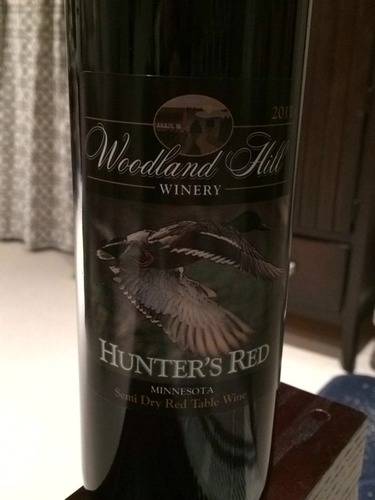 Woodland Hill Winery Hunter's Red | Vivino US