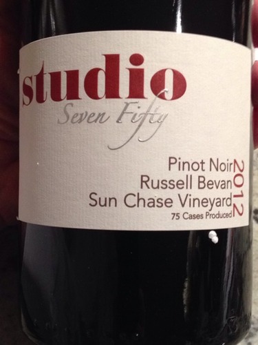 Studio Seven Fifty Sun Chase Vineyard Russell Bevan Pinot Noir | Vivino ...