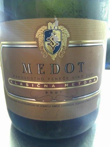 Medot Klasicna Metoda Brut | Vivino Australia