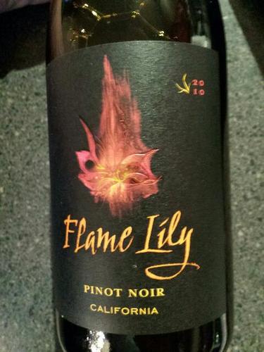 Flame Lily Pinot Noir | Vivino US
