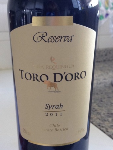 Toro d'Oro Reserva Syrah | Vivino US