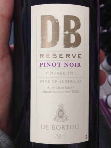 De Bortoli DB Family Reserve Pinot Noir | Vivino US