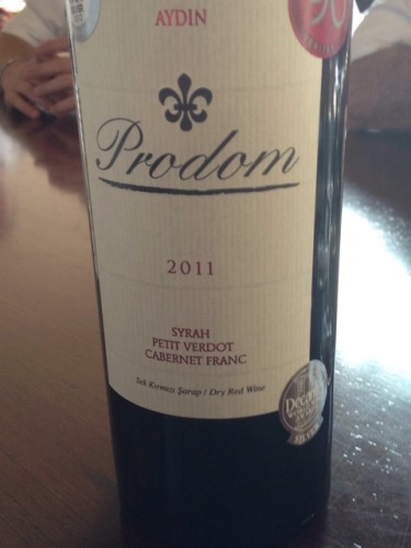 Prodom Red Blend | Vivino US