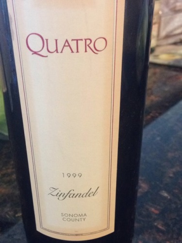 Quatro Zinfandel | Vivino US