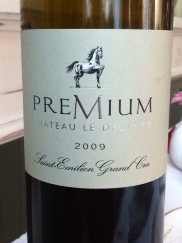Château le Destrier Premium Saint-Emilion Grand Cru | Vivino US
