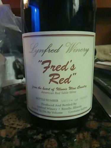 Lynfred Winery Fred's Red | Vivino US