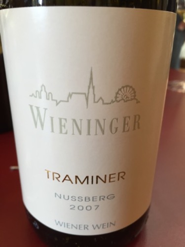 Wieninger Nussberg Traminer | Vivino