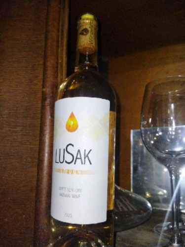 Lusak White Semi Dry | Vivino US