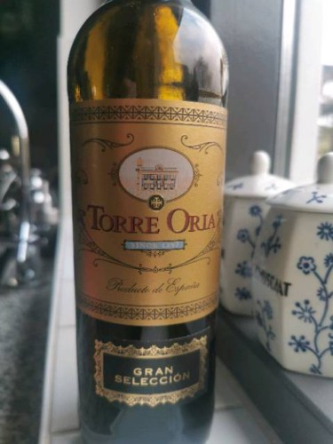 Torre Oria Gran Selección Tinto | Vivino US