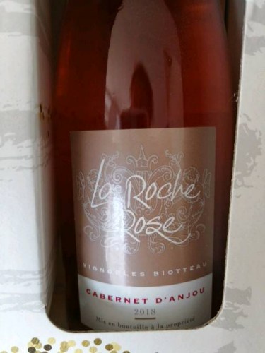 2018 Château d'Avrillé La Roche Rosé Cabernet d'Anjou | Vivino US