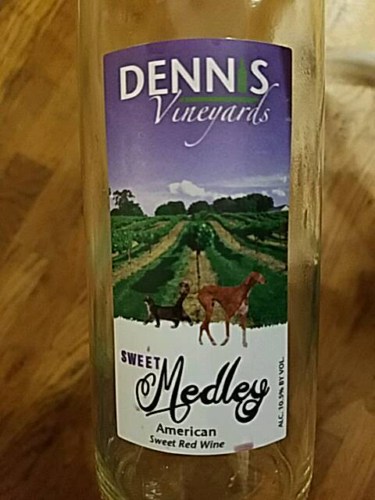 Dennis Vineyards Sweet Medley | Vivino US