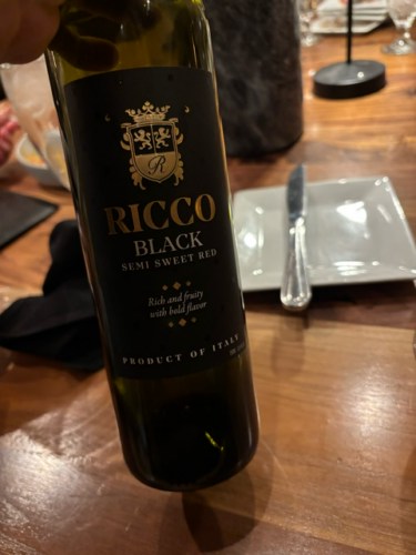 Ricco Black | Vivino English