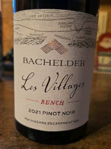 Bachelder Les Villages Bench Pinot Noir | Vivino English