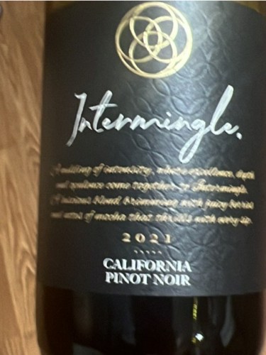 Intermingle Pinot Noir | Vivino English