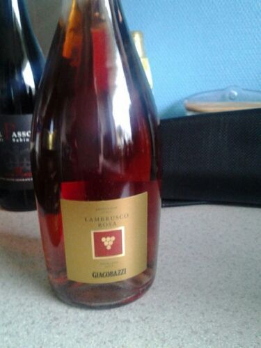 Giacobazzi Lambrusco Rosa Spumante Brut | Vivino Brasil
