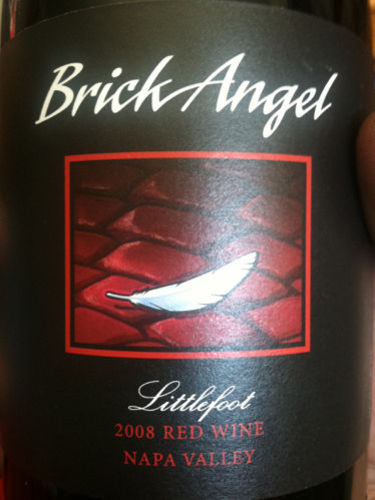 Brick Angel Littlefoot | Vivino English