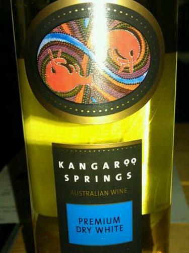 Kangaroo Springs Premium Dry White | Vivino US