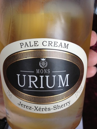 N.V. Bodegas Urium Pale Cream | Vivino US