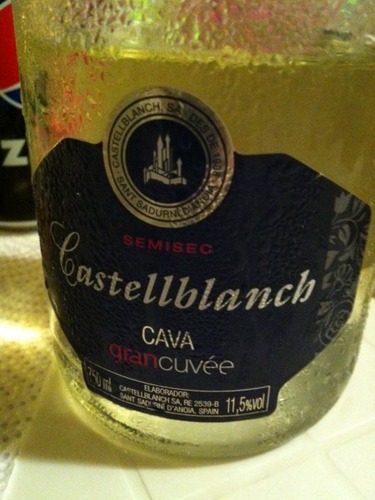 Castellblanc (Castellblanch) Cava Gran Cuvée Semisec | Vivino Brasil