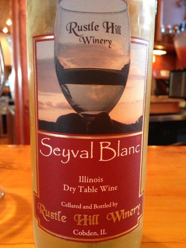 Rustle Hill Seyval Blanc | Vivino US