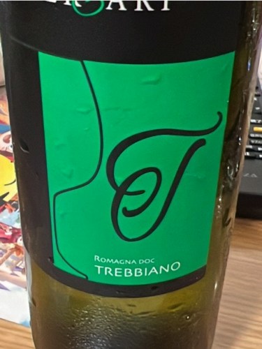 Versari Trebbiano Romagna | Vivino English