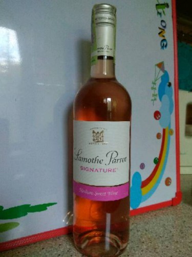Lamothe Parrot Signature Medium Sweet Rosé | Vivino English