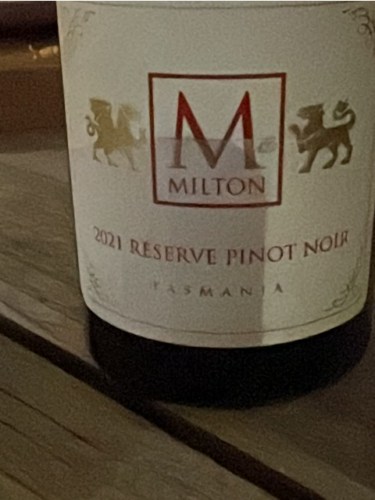Milton Reserve Pinot Noir | Vivino US