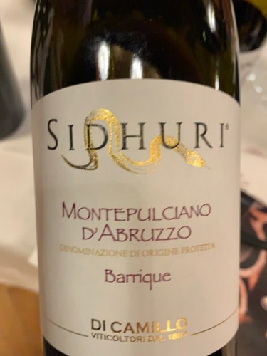 Di Camillo Sidhuri Montepulciano d'Abruzzo Barrique | Vivino Canada