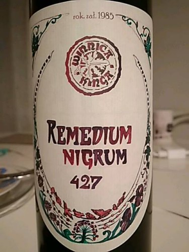 Winnica Kinga Remedium Nigrum 427 | Vivino US