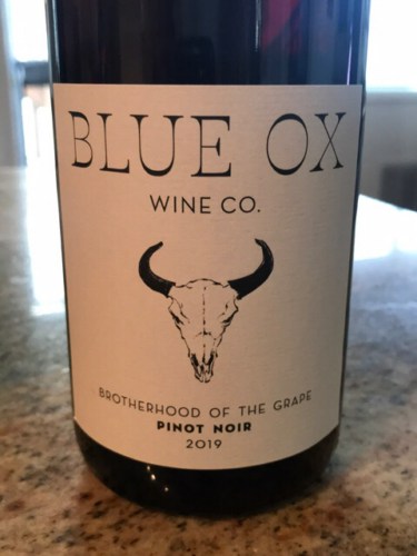 Blue Ox Wine Co Brotherhood of the Grape Pinot Noir | Vivino Brasil