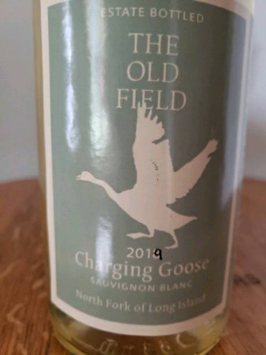The Old Field Charging Goose Sauvignon Blanc | Vivino US