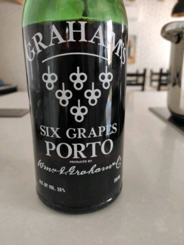 N.V. W. & J. Graham's Six Grapes Ruby Port | Vivino Danmark