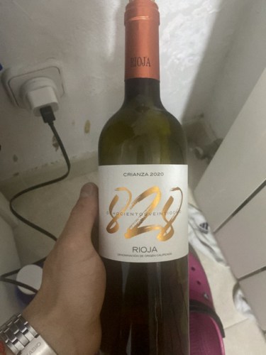 828 Crianza | Vivino US