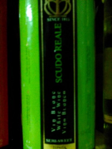 Scudo Reale Semi Sweet Blanco | Vivino US