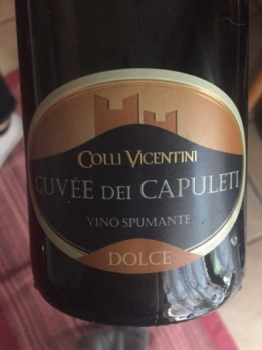Colli Vicentini Cuvée dei Capuleti Spumante Dolce | Vivino Canada