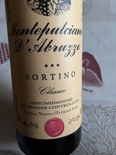 Sortino Montepulciano d'Abruzzo Classico | Vivino US