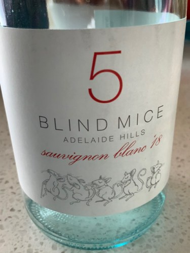 5 Blind Mice Sauvignon Blanc | Vivino Australia