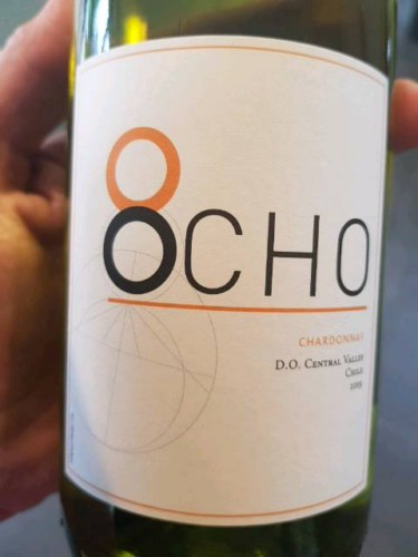 Ocho (8) Chardonnay | Vivino US