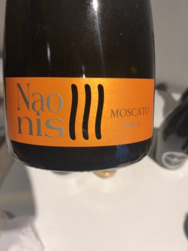 Naonis Moscato Dolce | Vivino English
